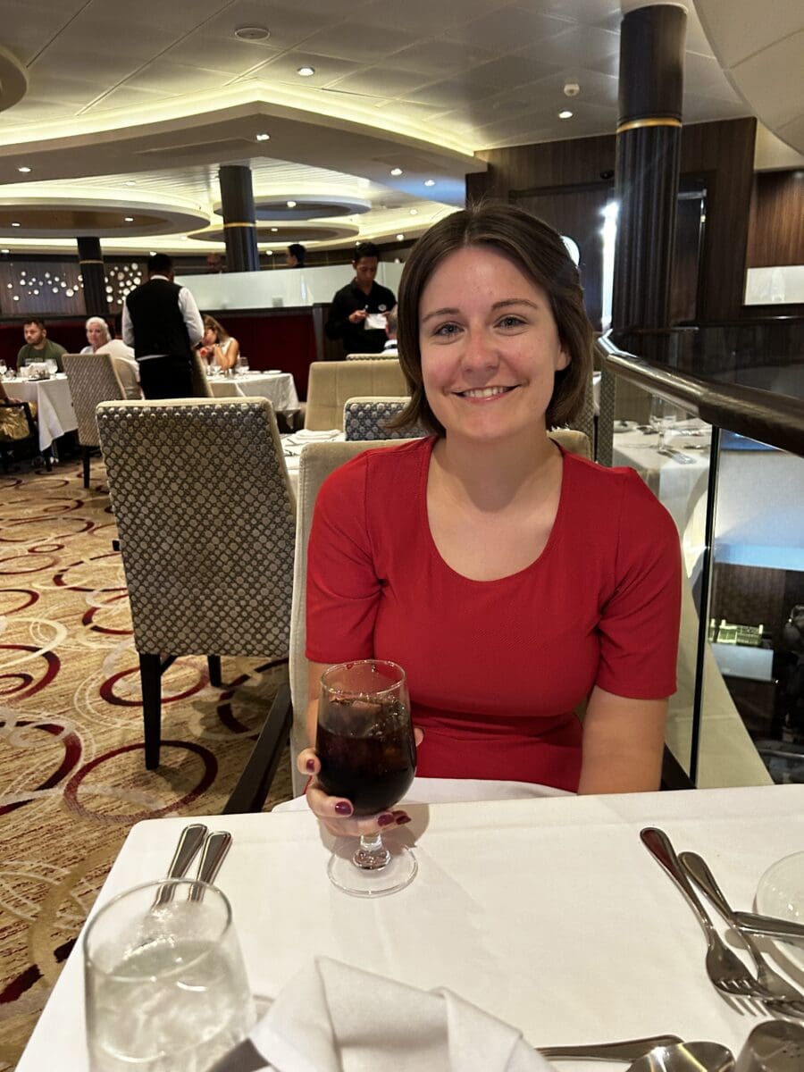I Spent 7 Days Onboard Symphony of The Seas (Full Review, Ship, Food ...