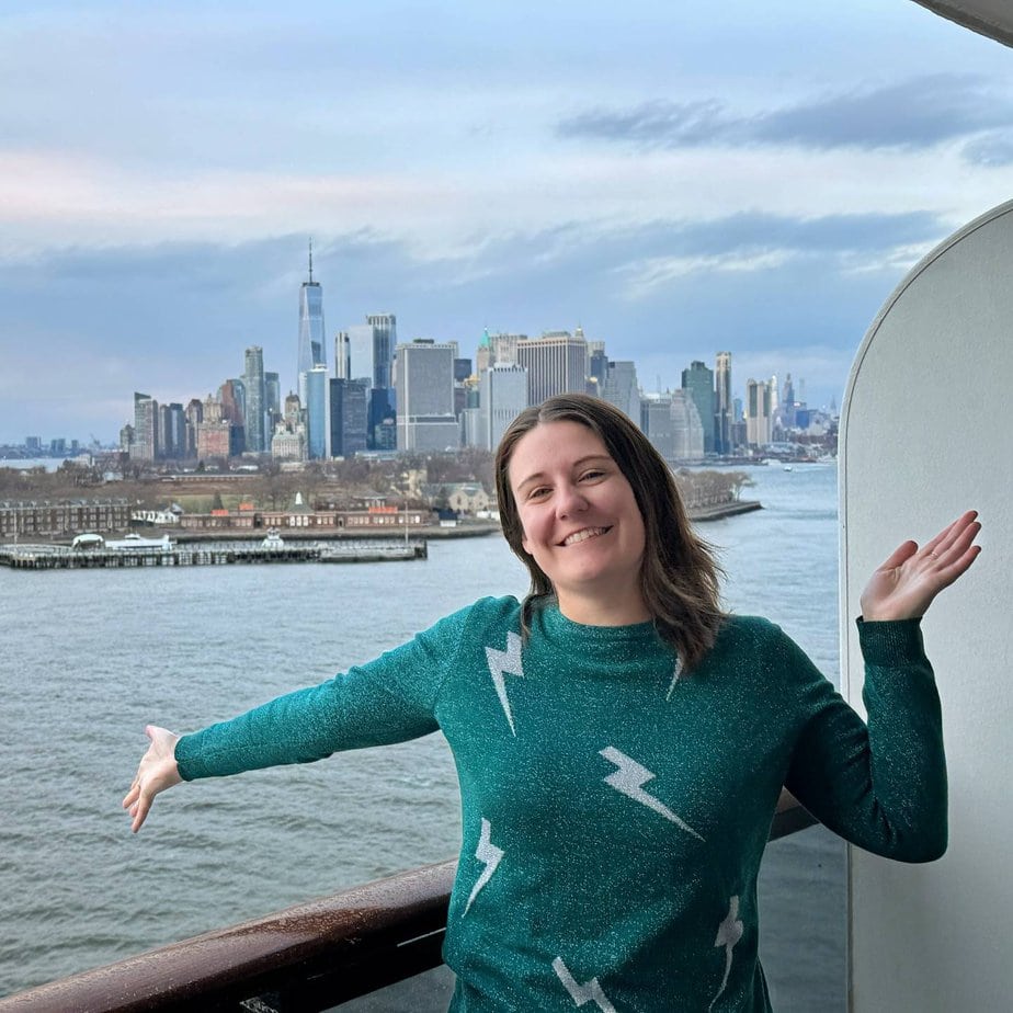 8 Days From New York To England - Fun, But Never Again! - Emma Cruises